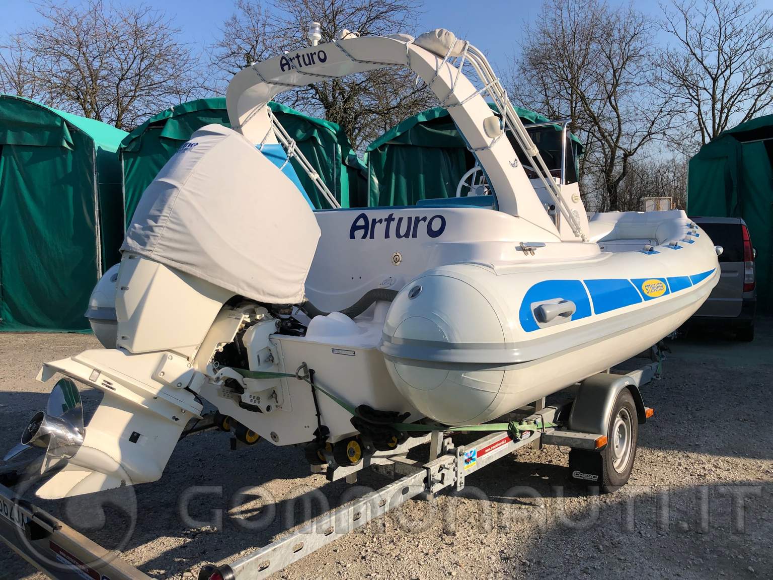GOMMONE STINGHER 606 XS + EVINRUDE E-TEC 175 HP