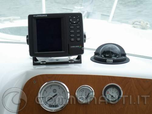 BARCA SESSA MARINE DORADO 22 + EVINRUDE 2T HIFGHTEC 115 HP