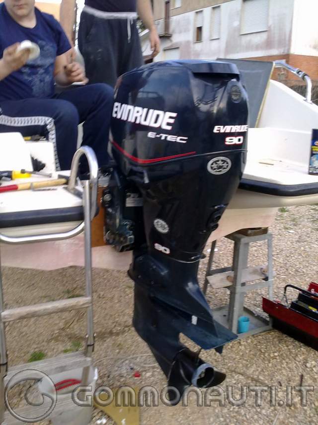 BARCA EUROMARINE 600 FISH + EVINRUDE 90 E-TEC 0 HP