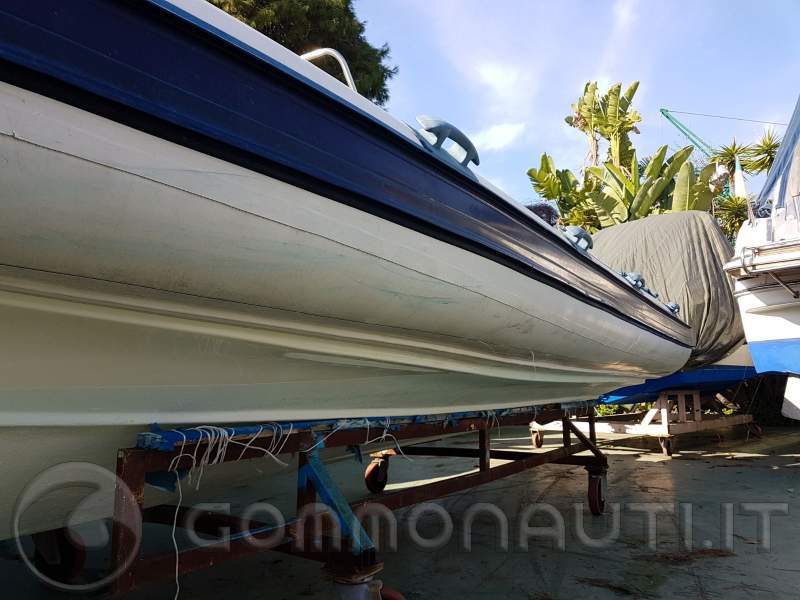 JOKER BOAT COASTER 650 CON EVINRUDE 175 FITCH RAM BOMBARDIER