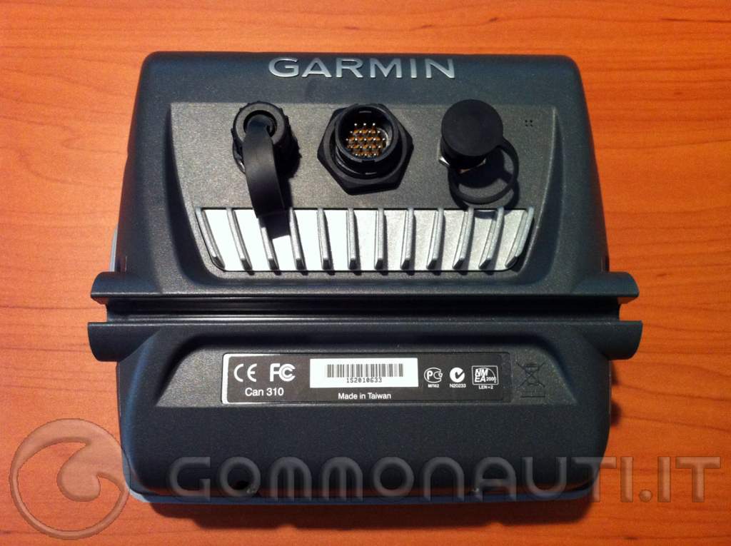 [VENDESI] - GARMIN GPSMAP 526S (STRUMENTO NUOVO!) - CON TRASDUTTORE E ...