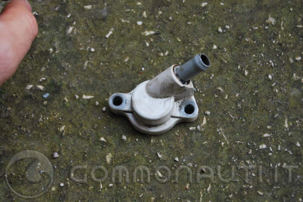PROBLEMA CIRCUITO RAFFREDDAMENTO JOHNSON J15 (SUZUKI DF15)