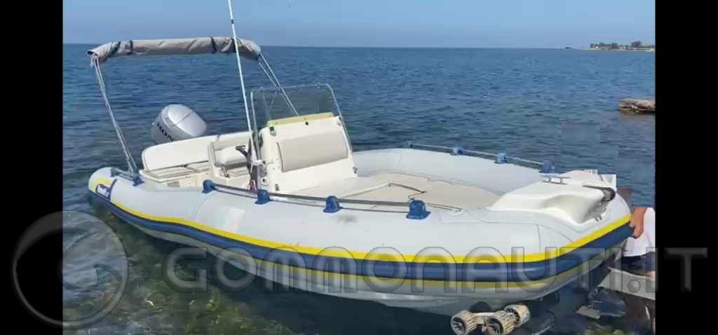 MARLIN 18 CAPO LINARO CON BAMBINI