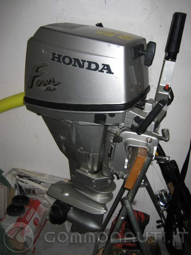 VENDO MOTORE HONDA 15CV 4T