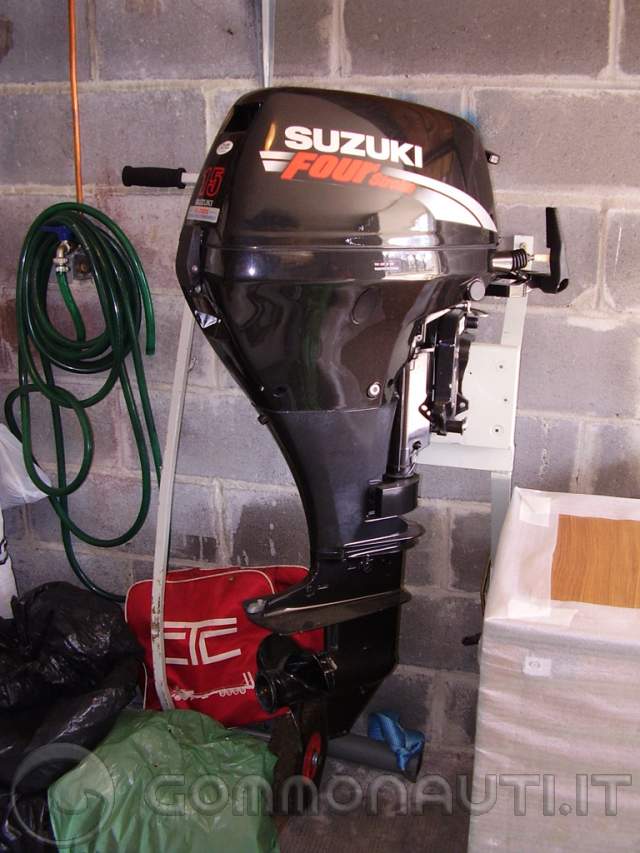 VENDESI SUZUKI 15 DF 4 T CON ZODIAC MARK II