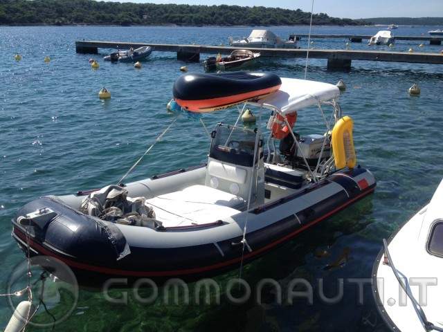 VENDESI GOMMONE SELVA 500 CON 2 MOTORI
