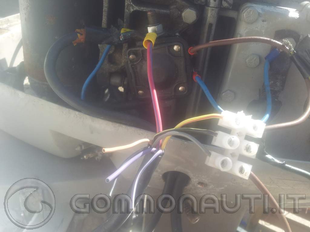 COLLEGAMENTO ELETTRICO MANETTA CON CHIAVE A JOHNSON 521 CON MOTORINO ...