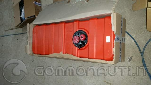 VENDO SERBATOIO FISSO 96 LITRI NUOVO