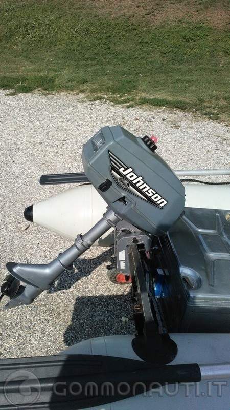 VENDESI TENDER BOMBARD AX3+JPHNSON 3.3CV
