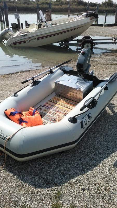 VENDESI TENDER BOMBARD AX3+JPHNSON 3.3CV