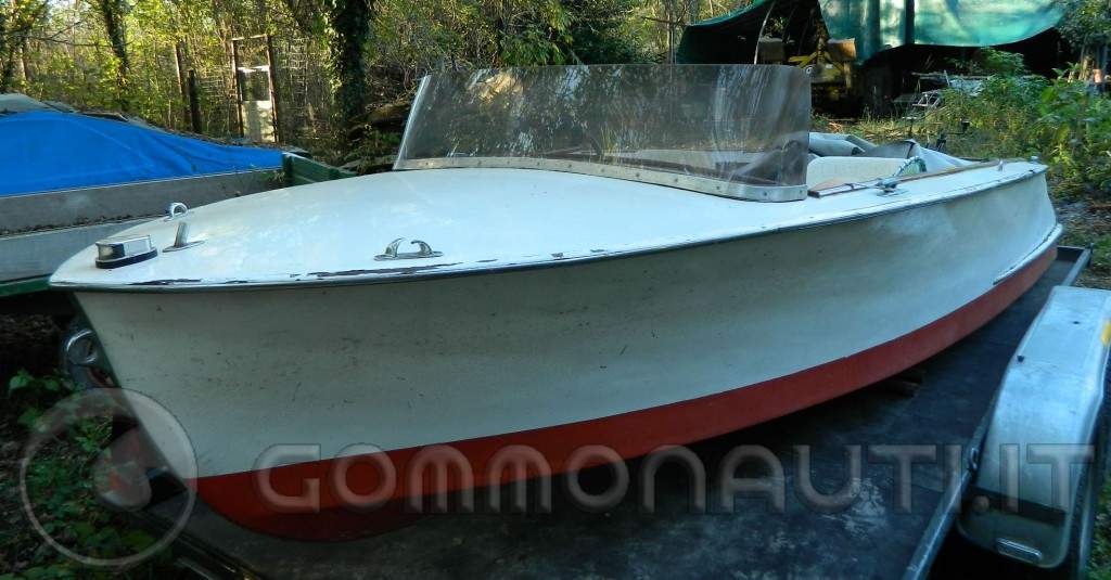 VENDESI MOTOSCAFO/LANCETTA DA 4,6 METRI