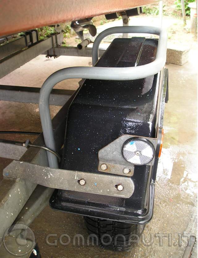 PREDELLINO PER CARRELLO PORTABARCA.